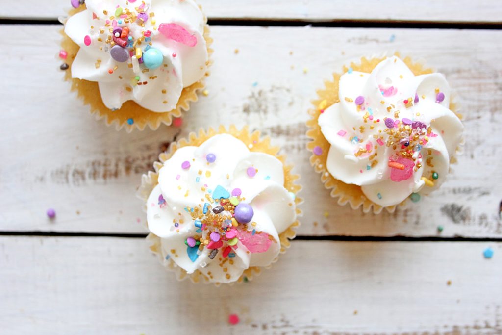 5 Great icing types to try…. TODAY!!! - Living Delish